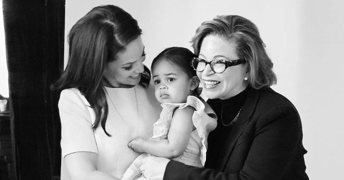 Laura Jarrett Thanks Mom Valerie Jarrett In Mother's Day Tribute