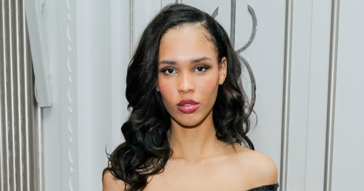 Who is Nara Smith? Everything to Know About the TikTok Star