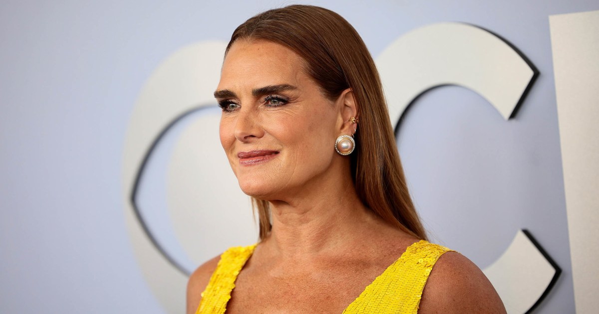 Why Brooke Shields Wore Crocs to the Tonys