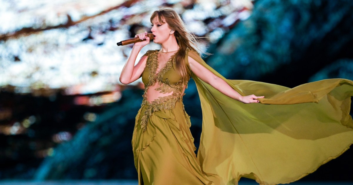 Why Taylor Swift Played Rihannas This Is What You Came For As A 9466