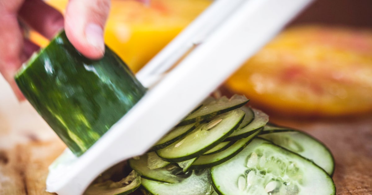 How to Use a Mandoline Slicer Safely Like the ‘Cucumber Guy'