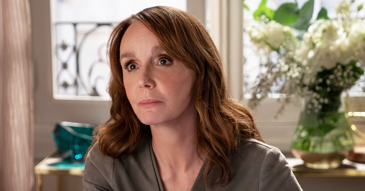 ‘Emily in Paris’ Star Philippine Leroy-Beaulieu on Sylvie Tackling ...