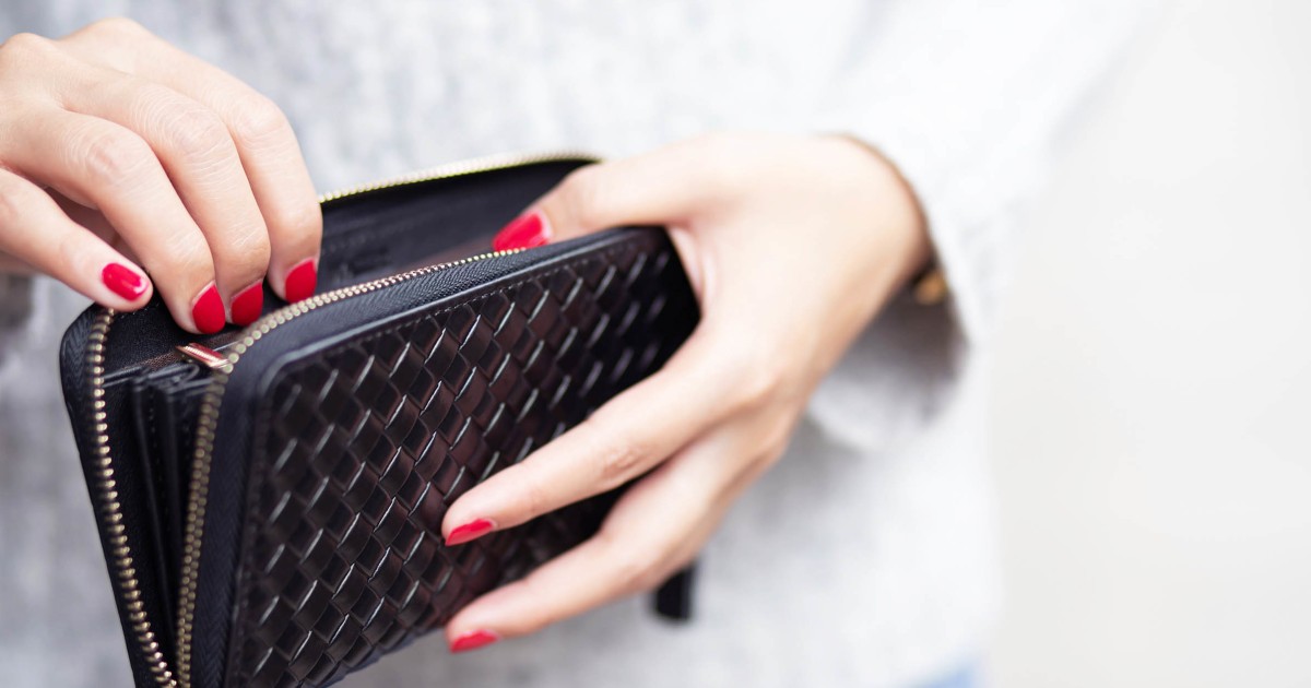 What is Money Dysmorphia? What to Know About Financial Distortion