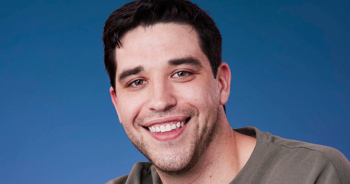 How Bachelorette Winner Devin Strader Responded To Restraining Order