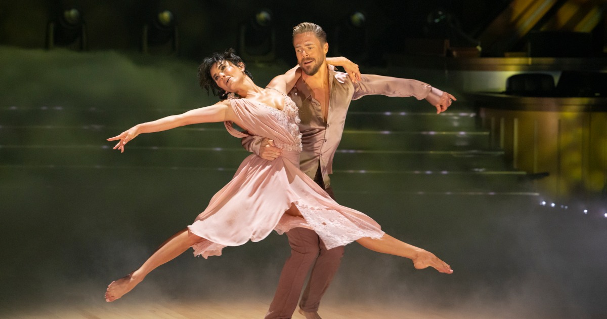 What Happened to Derek Hough’s Wife Hayley? All About the Dancer's ...