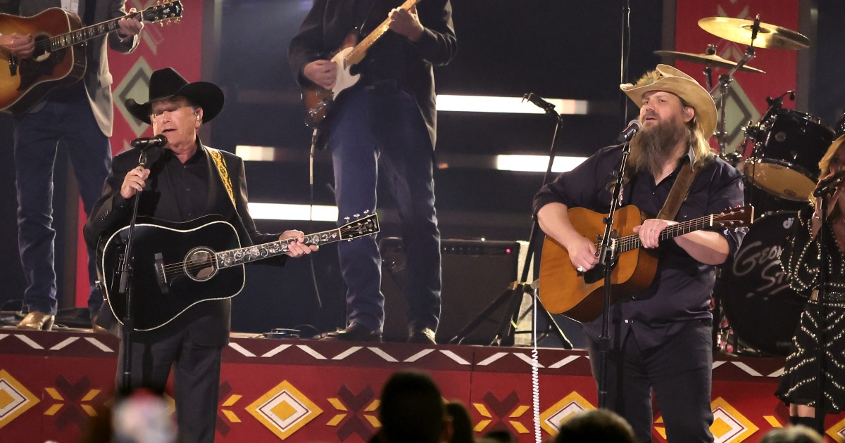 George Strait joins stars during epic tribute performance