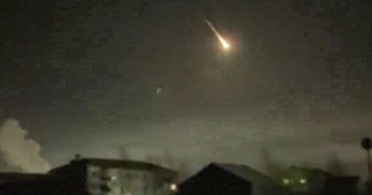 Asteroid Enters Earth and Burns Up Above Russia