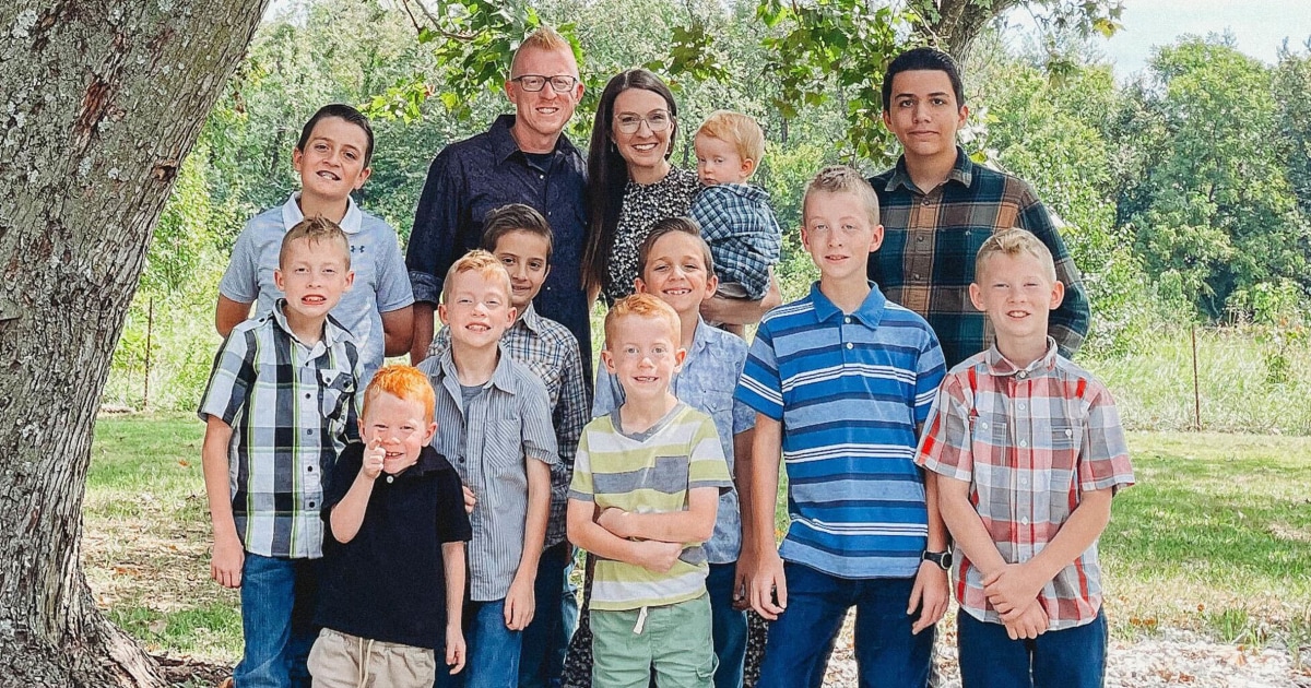 Widow, Widower Marry 5 Weeks After They Meet, Combine 11 Kids