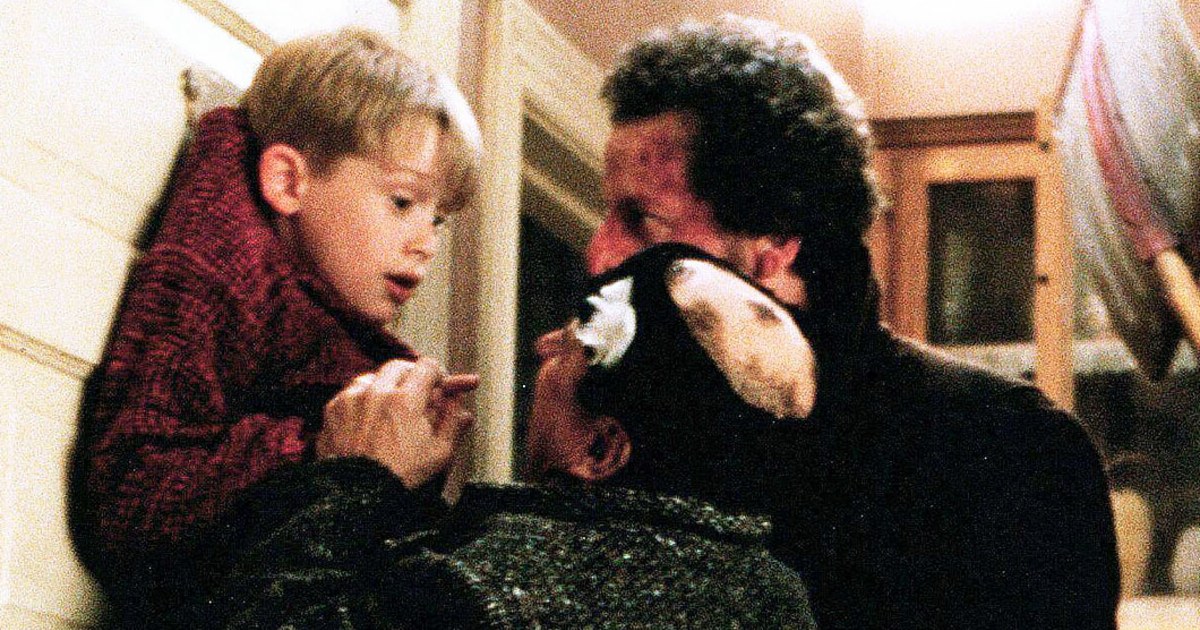 'Home Alone': Macaulay Culkin Says He Has Scar from Joe Pesci Scene