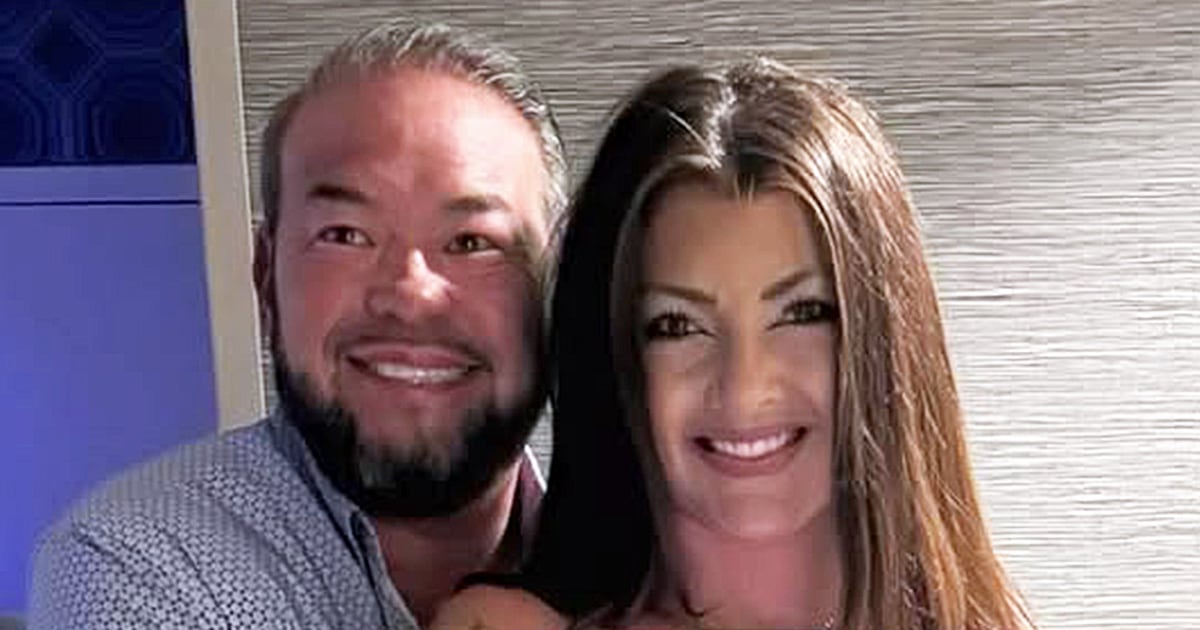 Jon Gosselin's Daughter Hannah Reacts To His Engagement