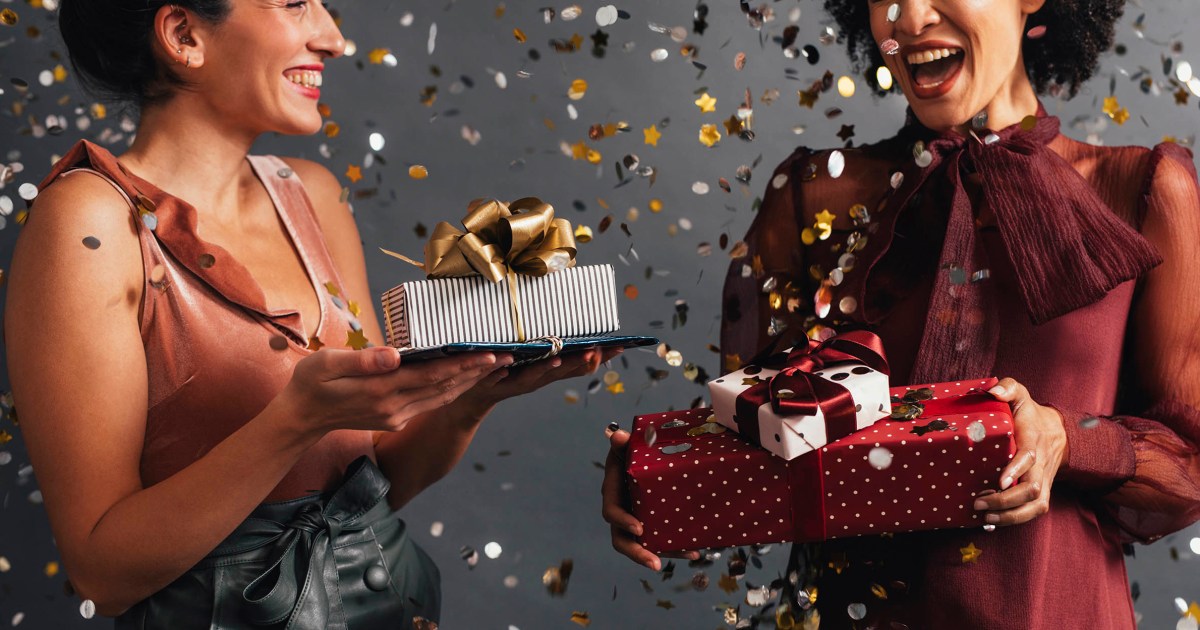 25 Secret Santa Questions to Ask Gift Recipients