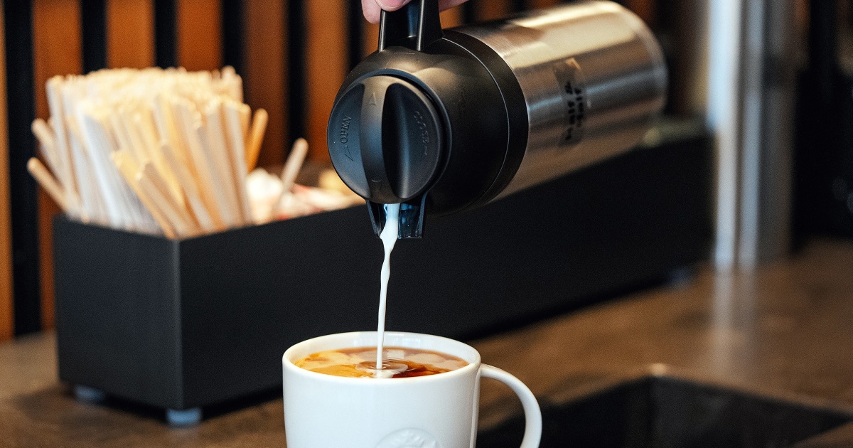 Starbucks Offers Free Refills, Brings Back Condiment Bar