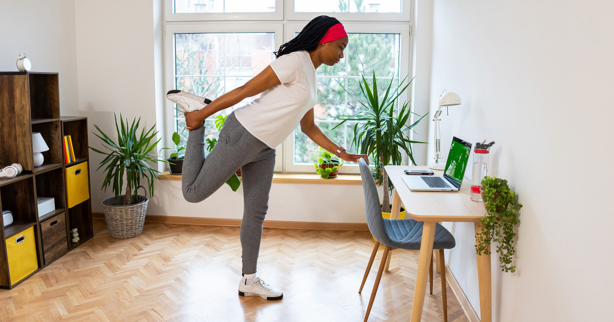 Barre Workout: 3 Low-Impact Exercises for a Barre Workout At Home