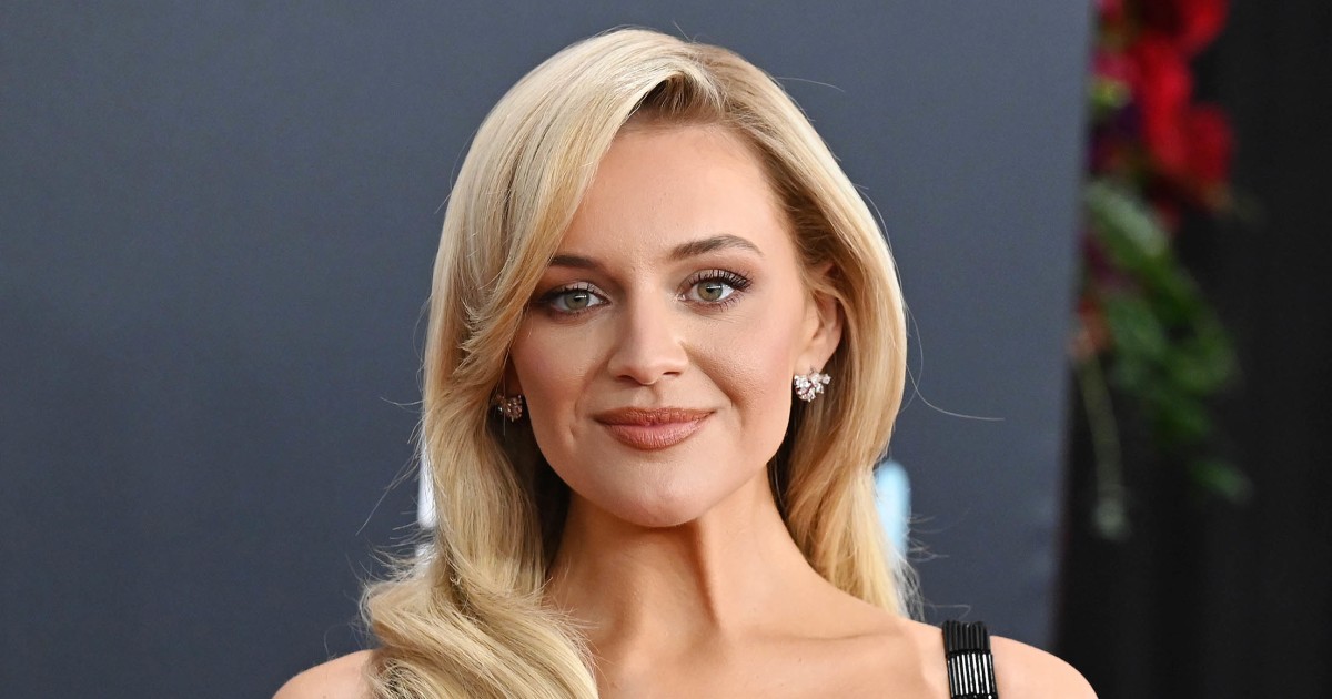 Kelsea Ballerini Explains Why She Ended Buffalo Concert Midshow