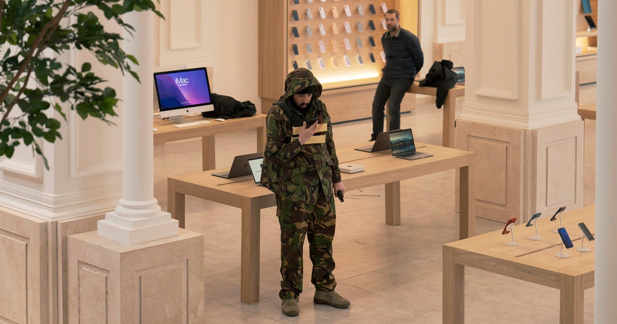 The True Story That Inspired Netflix's 'iHostage'