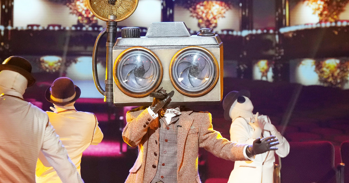 'The Masked Singer' Unmasks Paparazzo as Matthew Lawrence