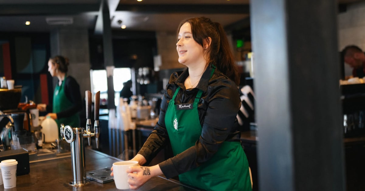 Some Starbucks Baristas Are Protesting Against New Dress Code