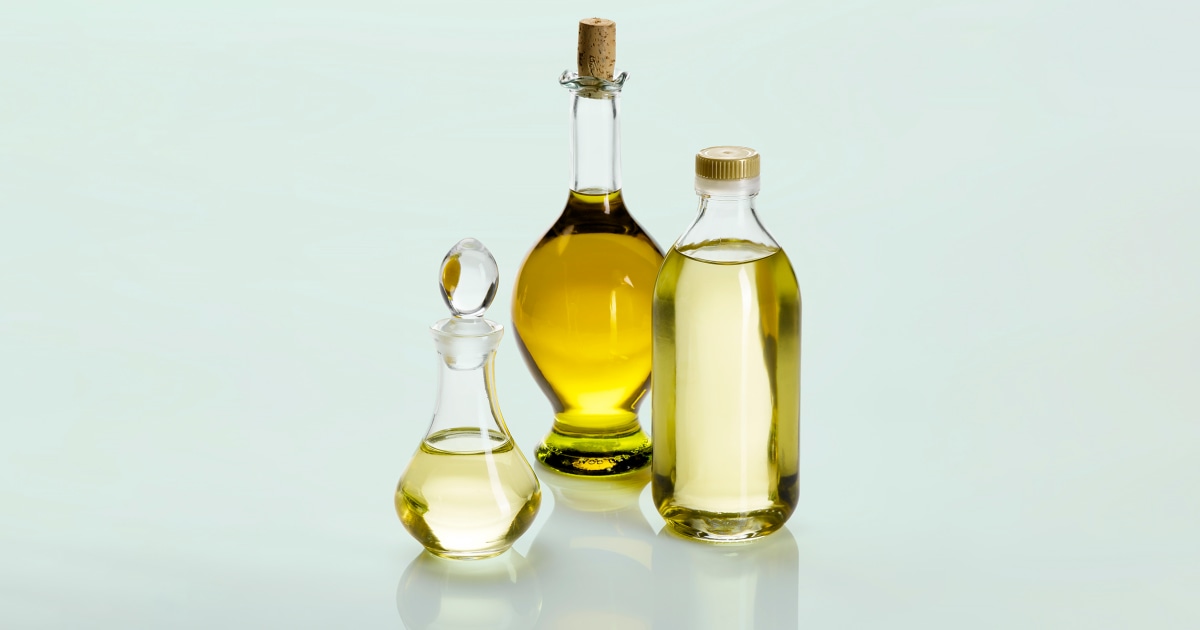 What Is The Lowest-Calorie Cooking Oil? Dietitians Weigh In