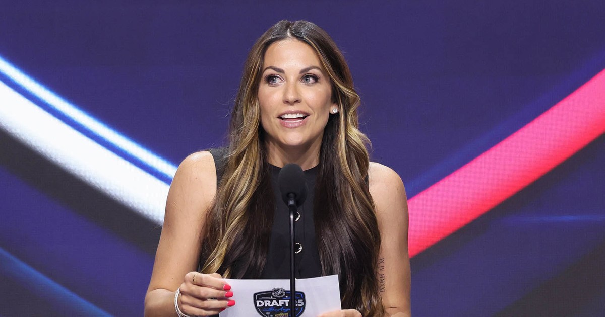 Johnny Gaudreau’s Widow, Meredith, Receives Standing Ovation at the ...