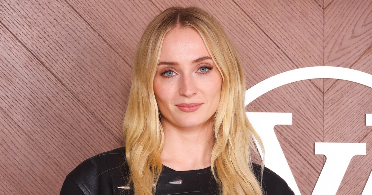 Sophie Turner This Chocolate Bar Every Day