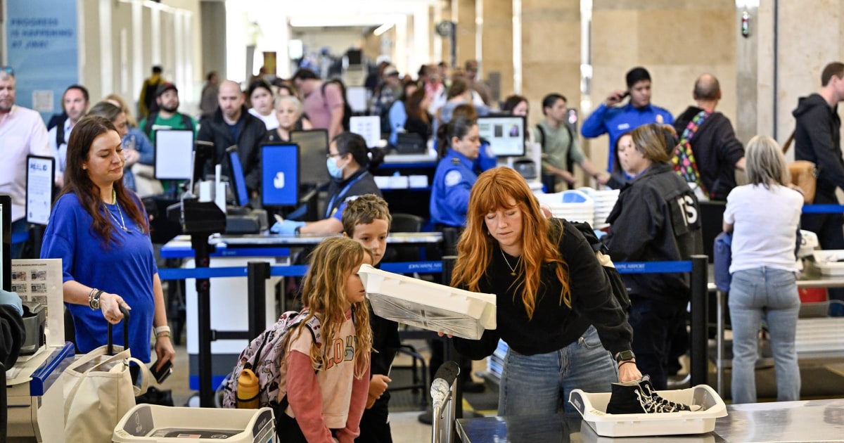 TSA to Allow Passengers in Standard Screening Lanes to Keep Their Shoes ...