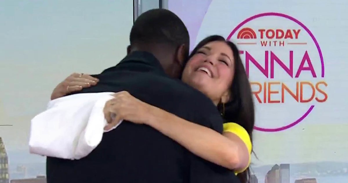 Dwyane Wade Surprised by 'Scandal' Actor Bellamy Young on TODAY Show