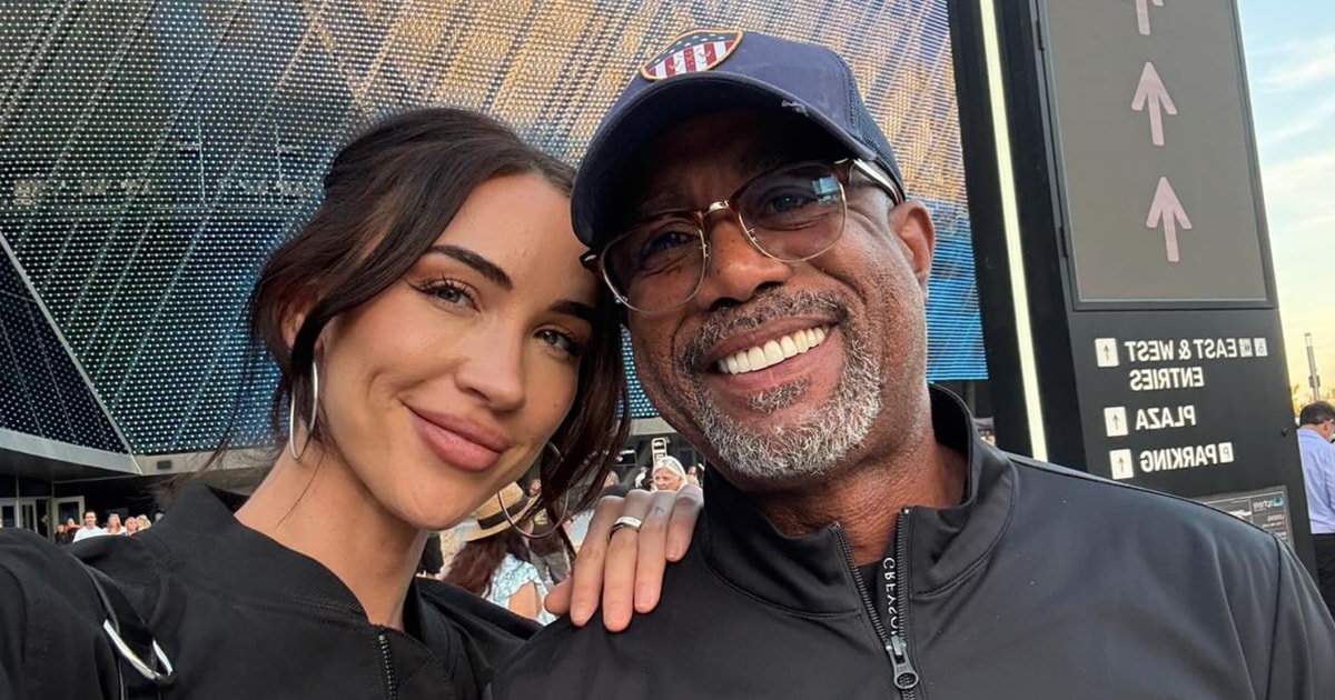 Darius Rucker Shares First Photos With New Girlfriend Emily Deahl