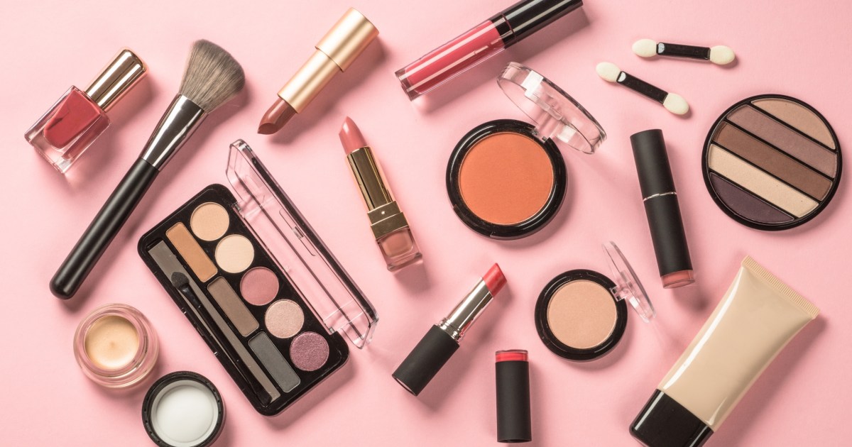 We Found The 20+ Best Amazon Holiday Beauty Event Deals Available