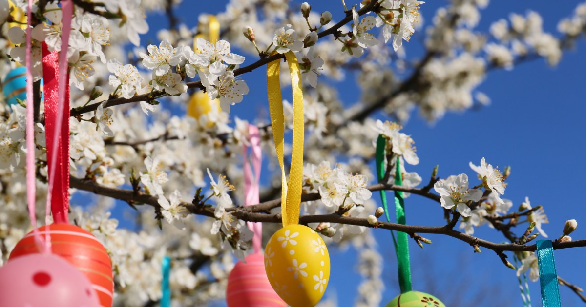 45 Uplifting Easter Songs For Kids and Adults