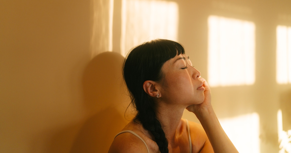 Detox Your Brain Naturally With These 5 Steps, Neurologist Says