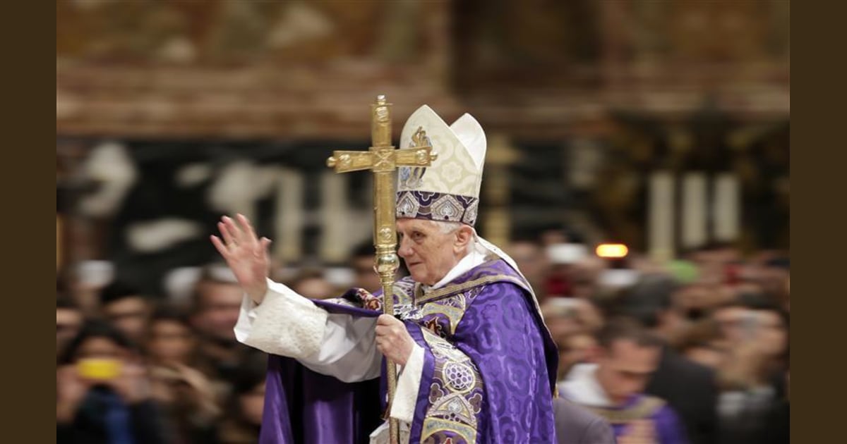 Vatican unveils Pope's Twitter handle: @pontifex