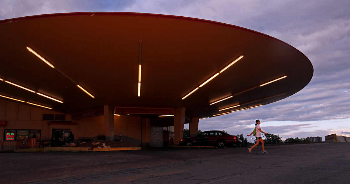UFO-shaped gas station among this year's 'Preservation Wins'