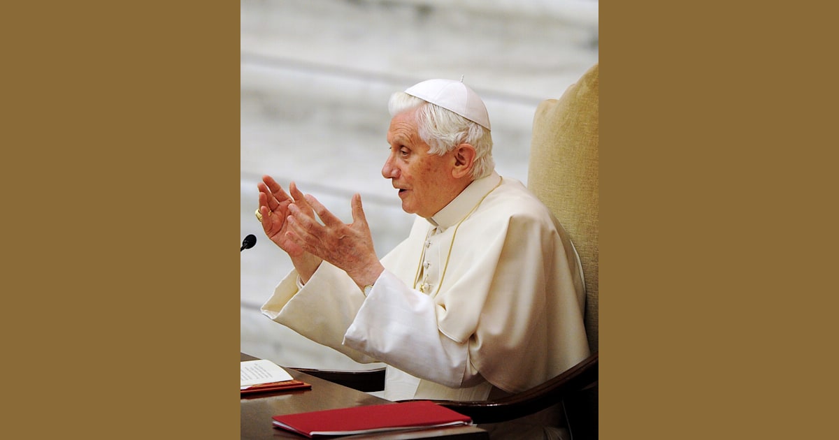 Pope to debut personal Twitter account