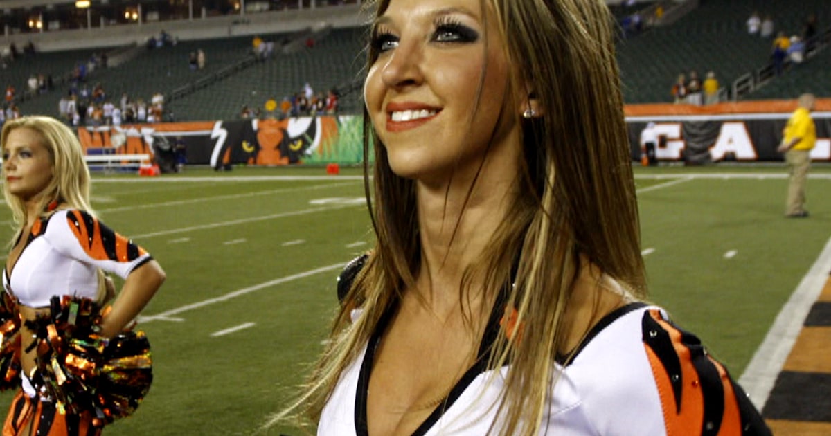 Ben-Gals cheerleader accepts plea deal, avoids jail