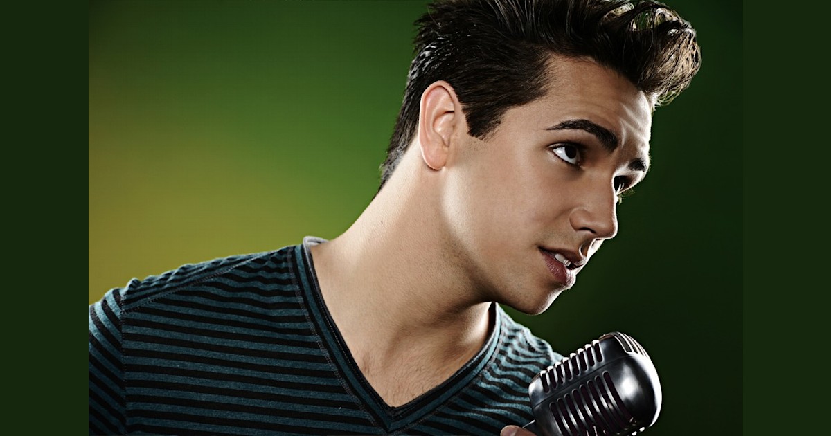 Why is Lazaro still on 'American Idol'?!