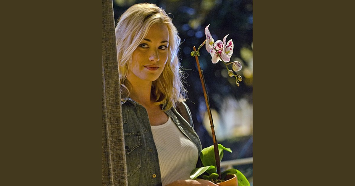 'Dexter's' deadly girlfriend back for season eight