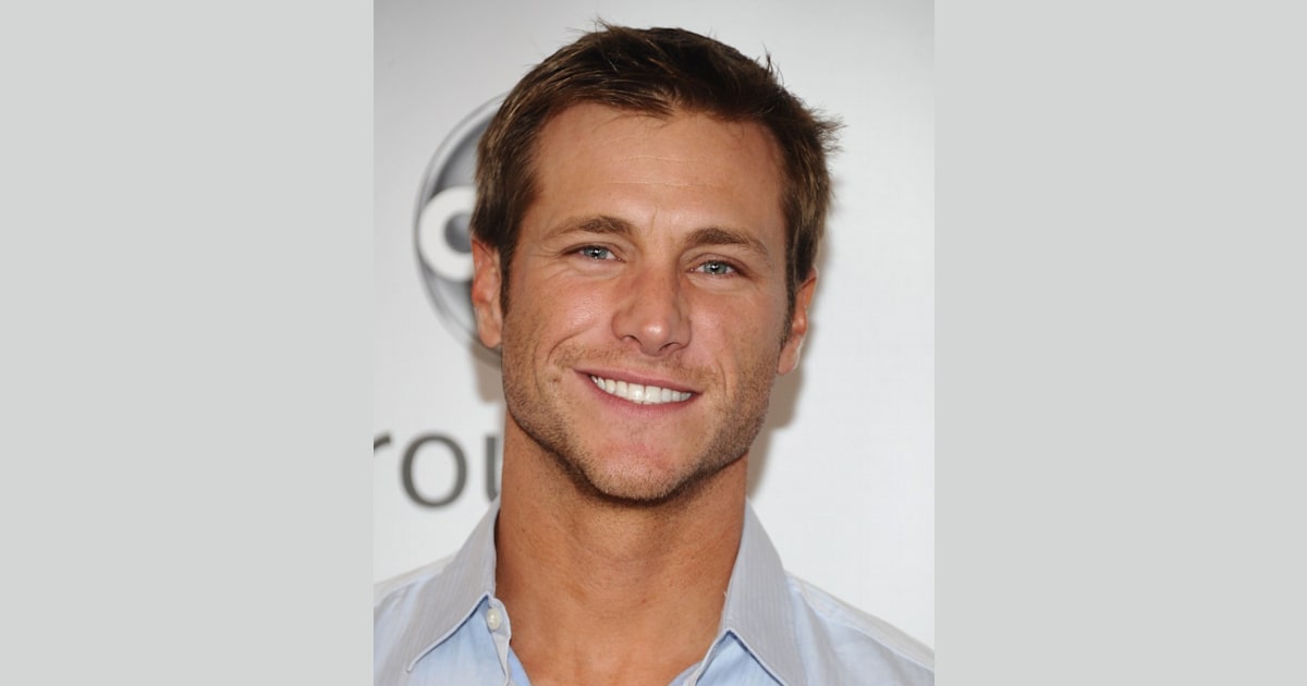 Former 'Bachelor' Jake joins Chippendales