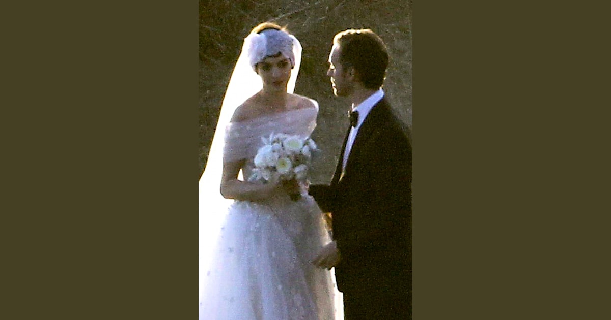 Anne Hathaway marries Adam Shulman