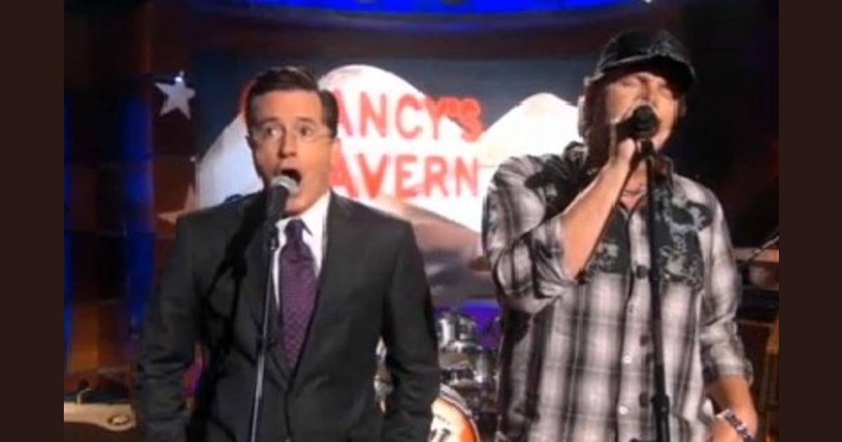 Stephen Colbert and Toby Keith sing 'The Star-Spangled Banner'