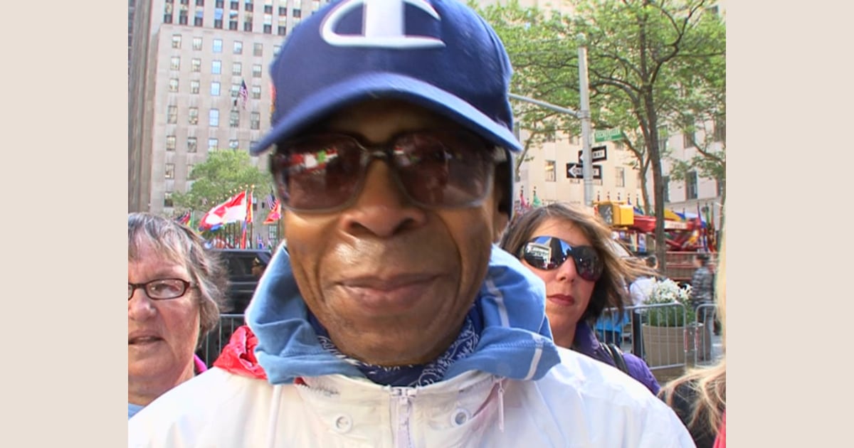 Meredith tests out the TODAY fan experience, hangs with Linny