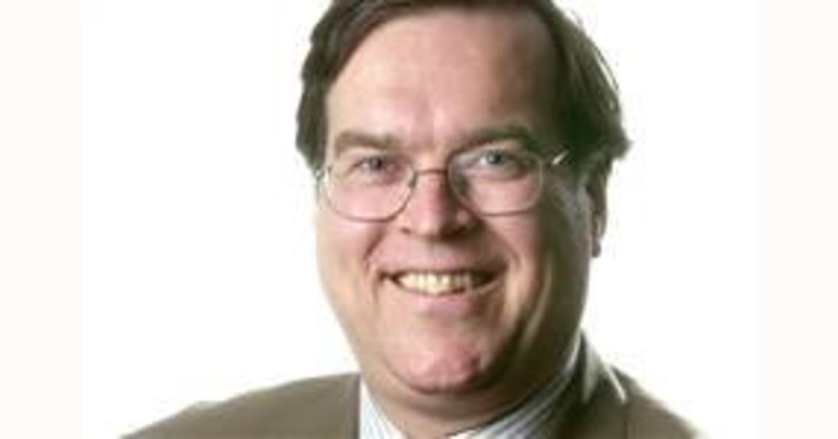 John Schoen offers tips on housing, rates
