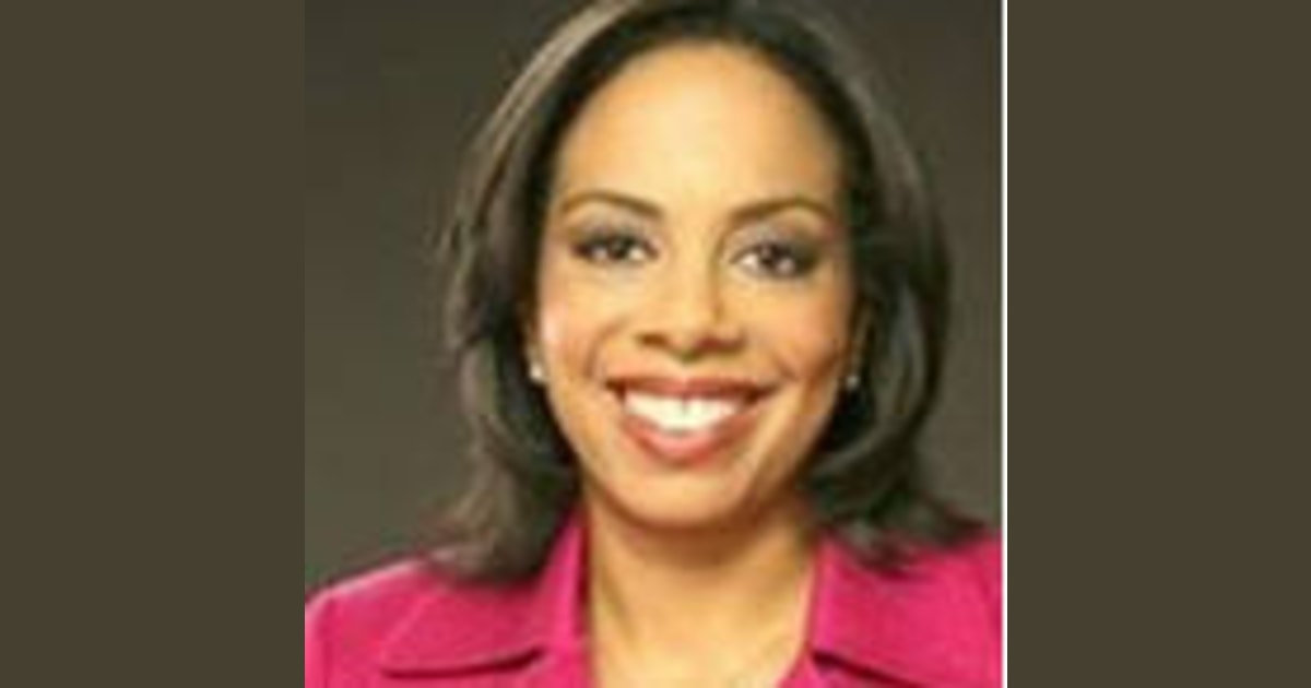 Sharon Epperson: Tips to maximize frequent flyer miles