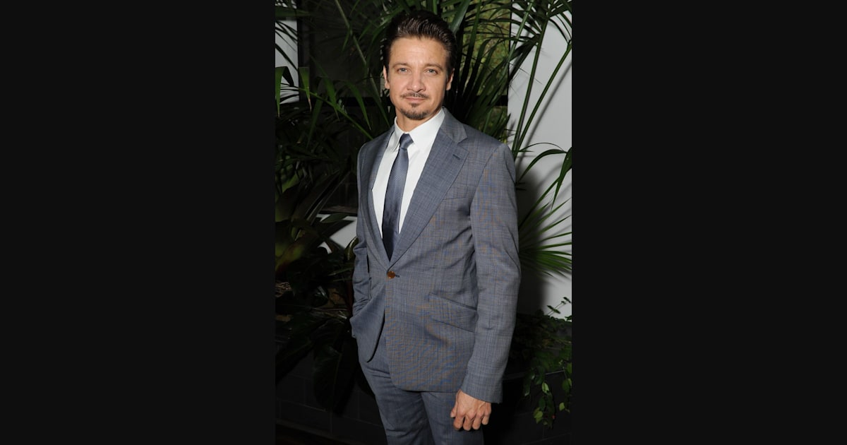 Jeremy Renner offers $5,000 reward for his missing dog
