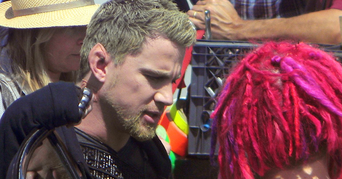 Now ear this! Channing Tatum goes blond, adds goatee and fake ears for ...