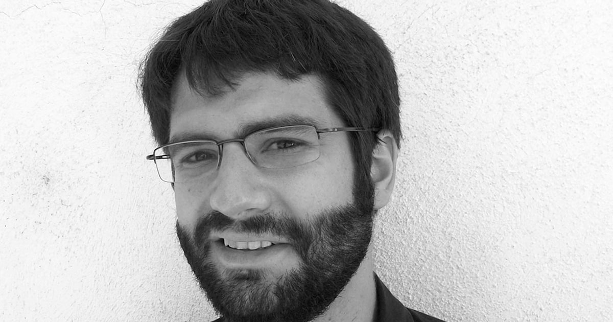 Ned Vizzini dies at 32: Fans mourn 'It's Kind of a Funny Story' writer