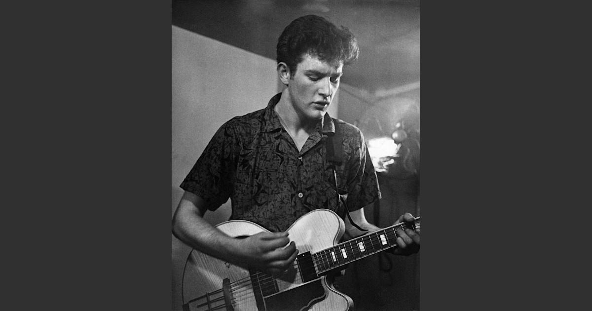 Tony Sheridan, early Beatles supporter, dies at 72
