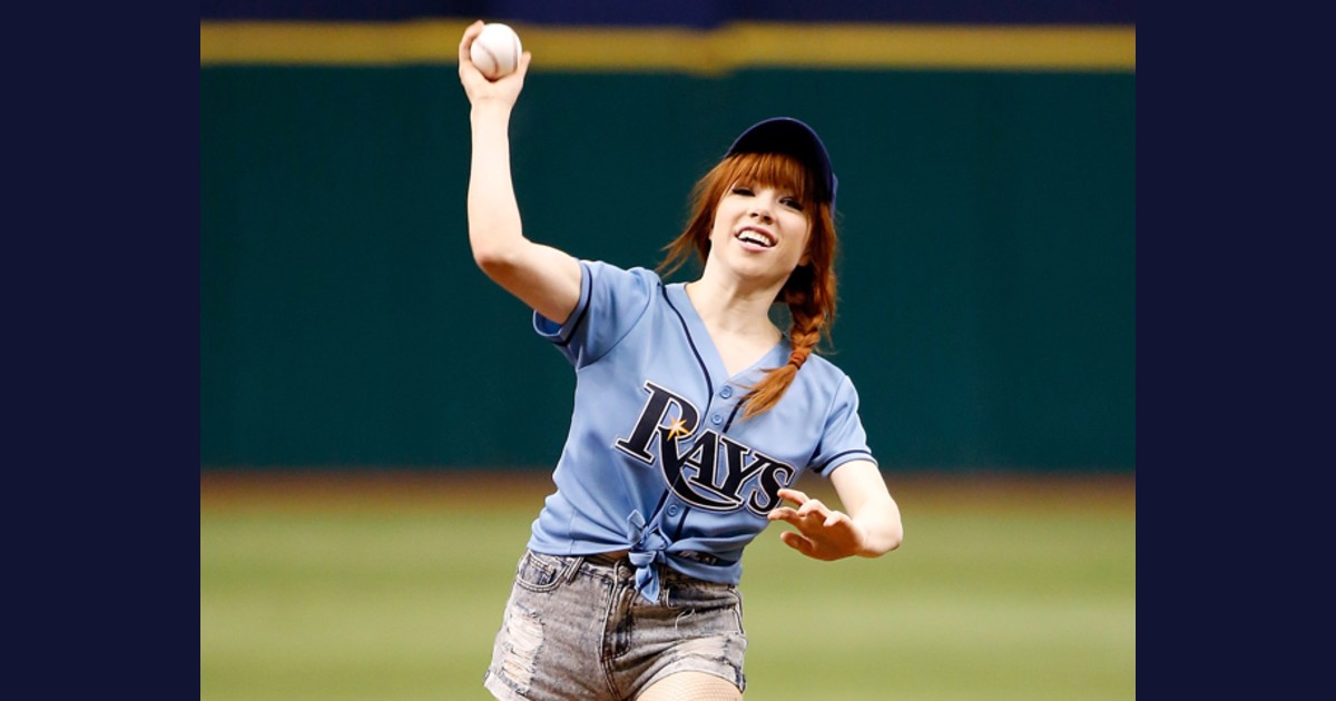 Carly Rae Jepsen's first pitch may be baseball's worst ever