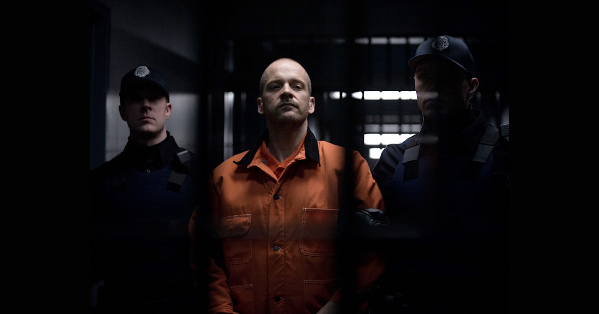 'The Killing' returns just as dark, but not as dense