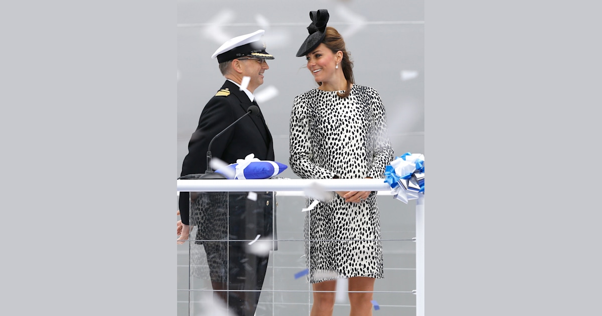 Duchess Kate makes last solo appearance before baby's arrival