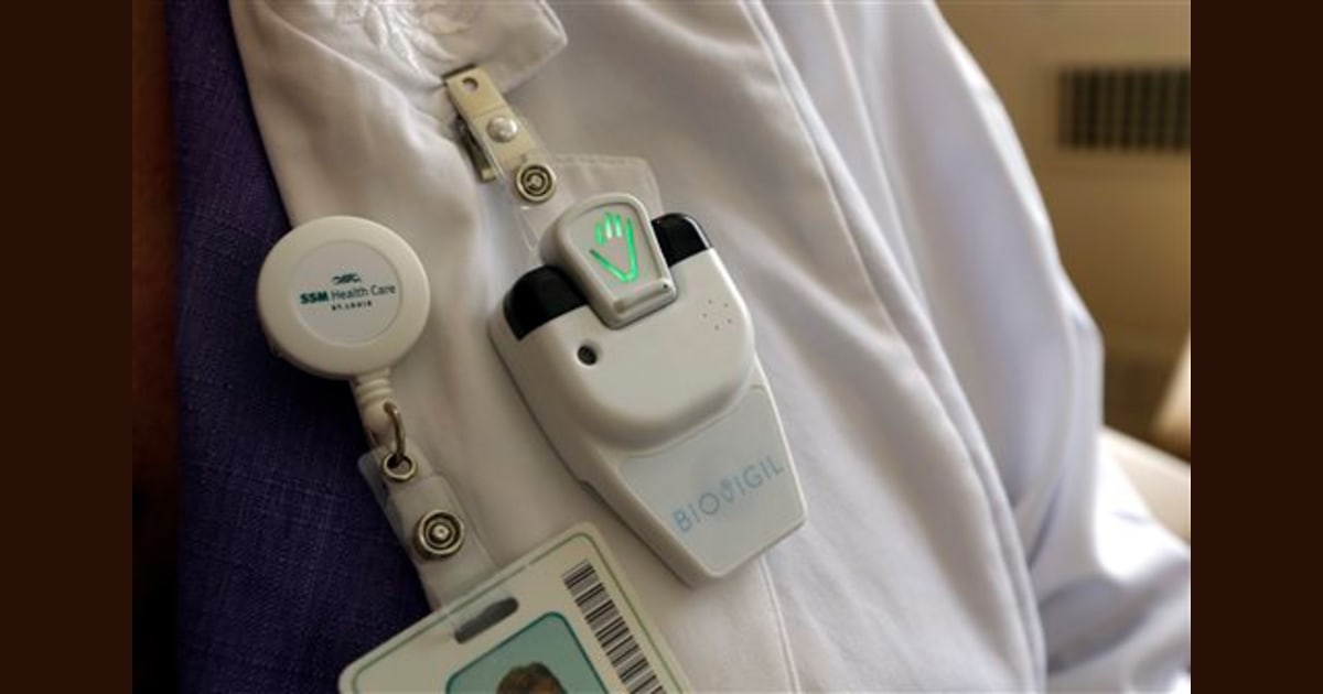 Beep! Flash! New gadgets remind doctors to wash their hands